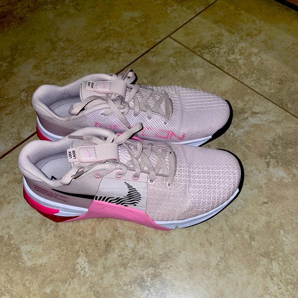 Nike | Shoes | Pink Nike Metcon React Size 7 | Poshmark
